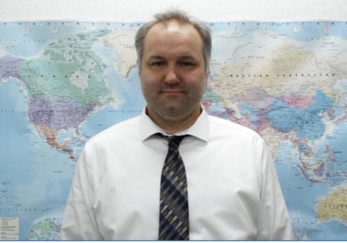 秋田校｜スタッフ紹介 | 【ネイティブ講師による英語・英会話教室】ジェイムズ英会話